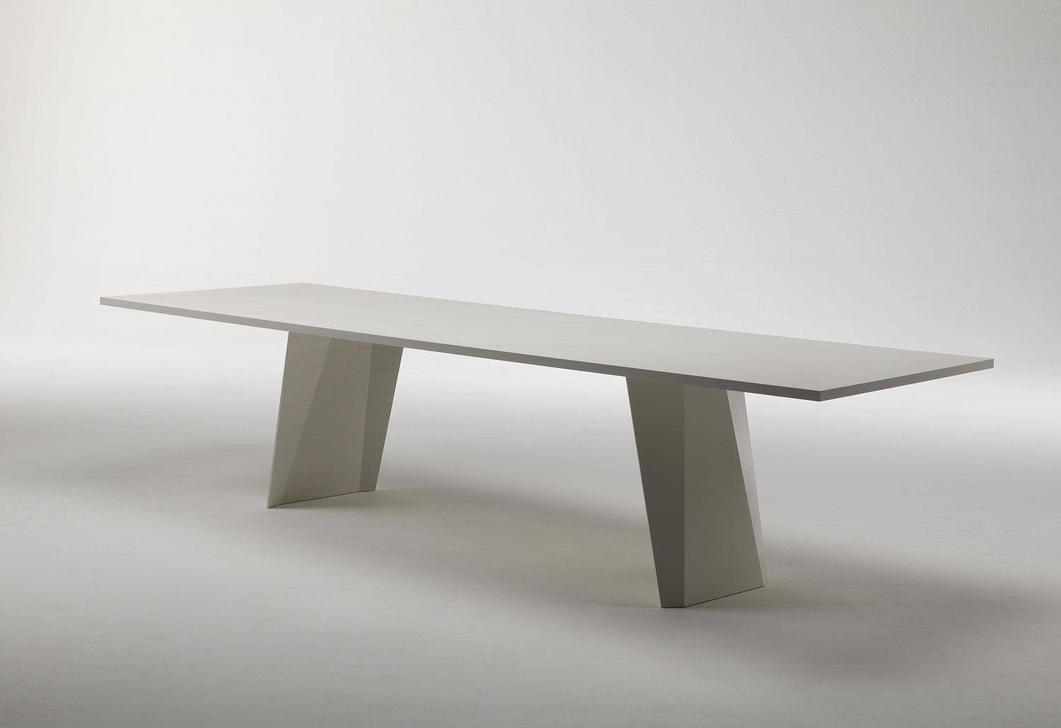 Wedge table | twentytwentyone